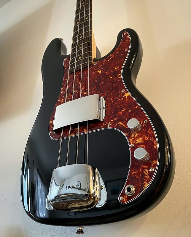 Fender Precision Bass 2020 - Black | Reverb