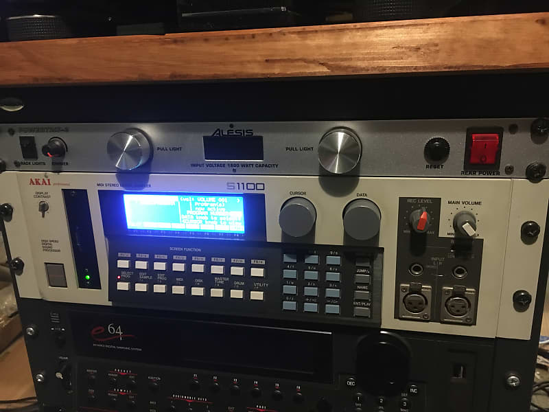 Akai S1100 full option | Reverb