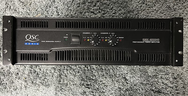QSC RMX-4050 Workhorse Amplifier. Low Use, lots of power! | Reverb