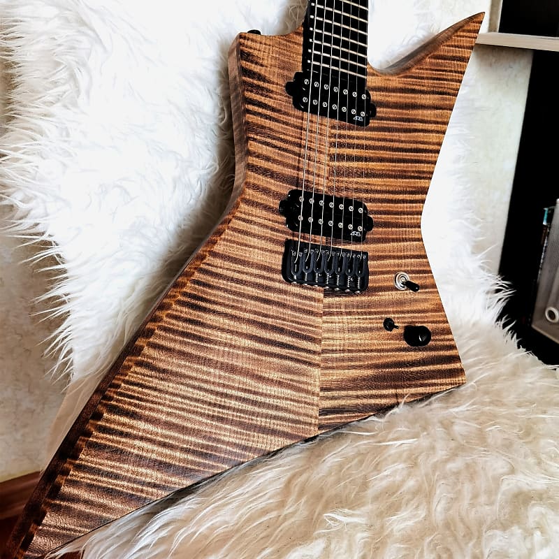 Lobanov Custom Shop Explorer 7 String | Reverb España