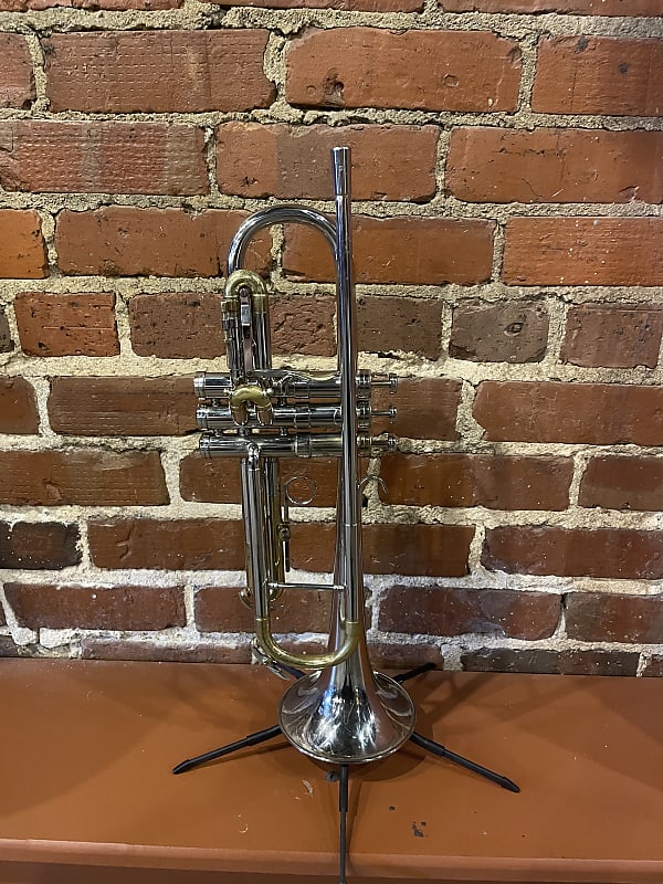 Used Conn Connstellation Trumpet with case | Reverb