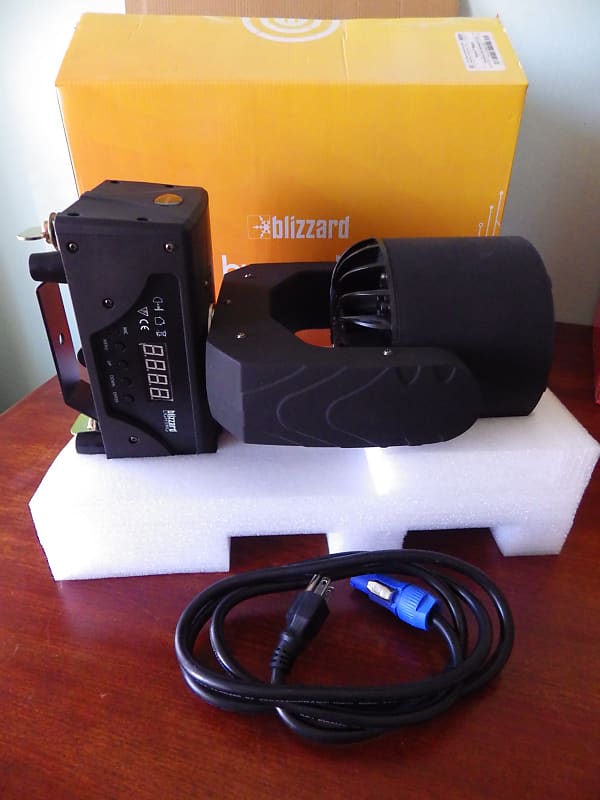 Blizzard Lighting Hypno Beam stage light fixture LED beam | Reverb