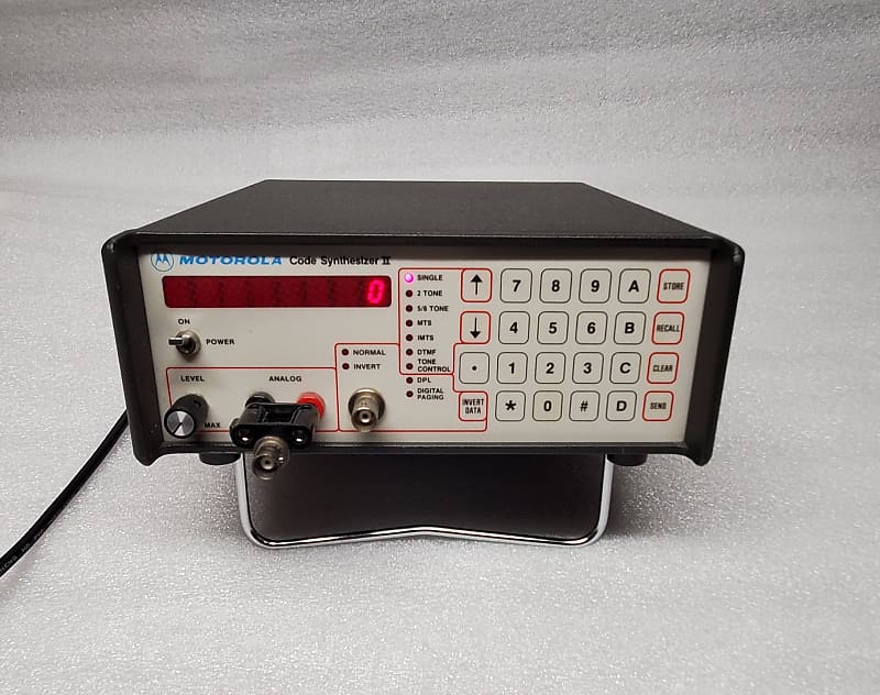 Motorola R1151A Code Synthesizer II | Reverb