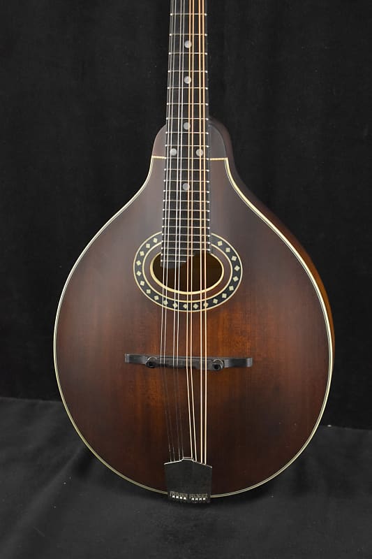 Eastman MD304L Left-Handed A-Style Oval-Hole Mandolin Classic | Reverb