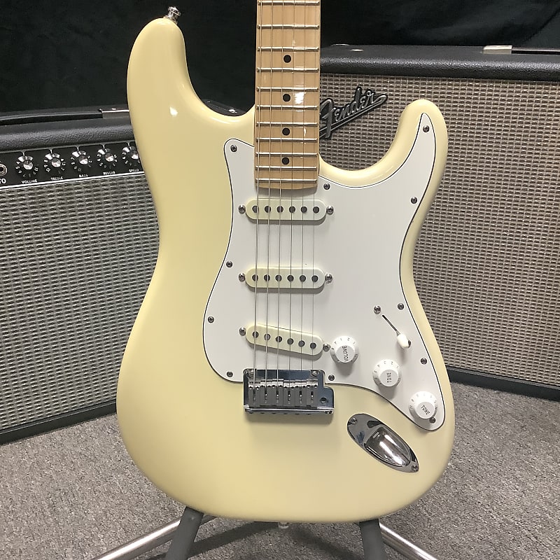 1984 Fender USA Stratocaster Cream White | Reverb