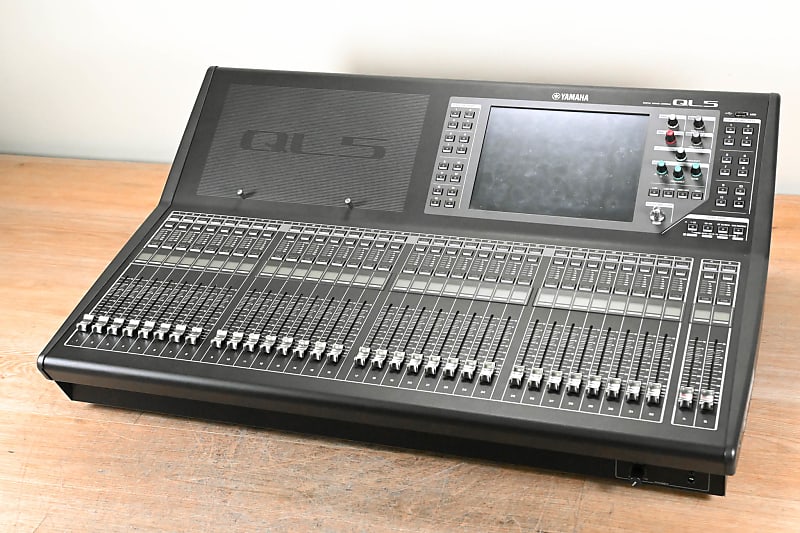 Yamaha QL5 64-Channel Digital Audio Mixing Console CG01EX7 | Reverb