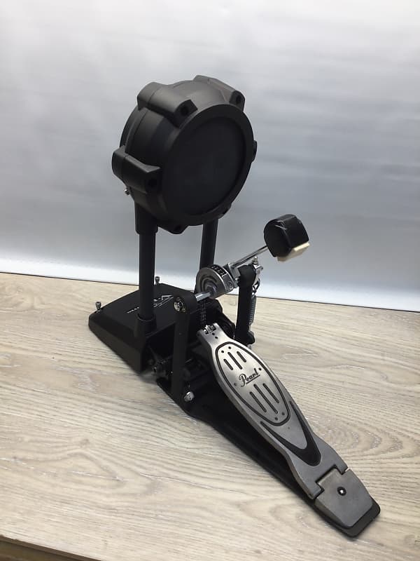 Roland KD-9 Kick Pad w/ Pearl P-900 Kick Pedal | Reverb