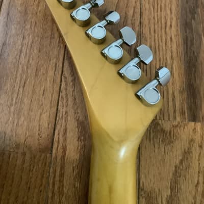 Kramer Aerostar 1980s with Seymour Duncan invader pickup | Reverb