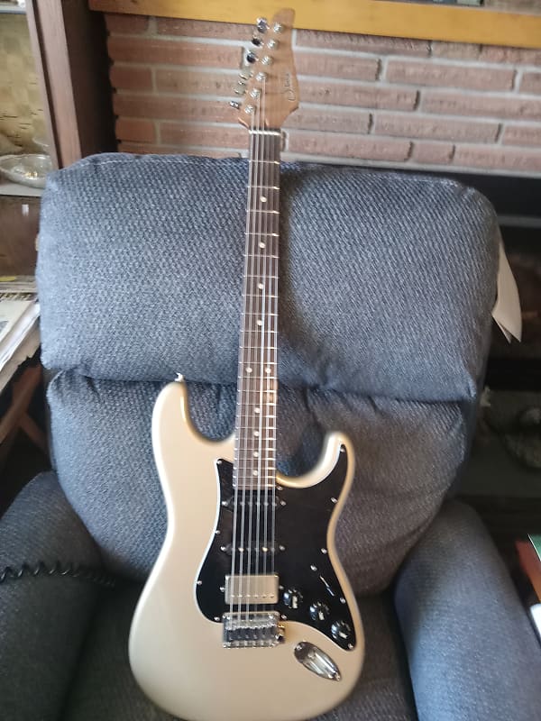 Suhr Classic S HSS Ltd 2020 - Champagne | Reverb