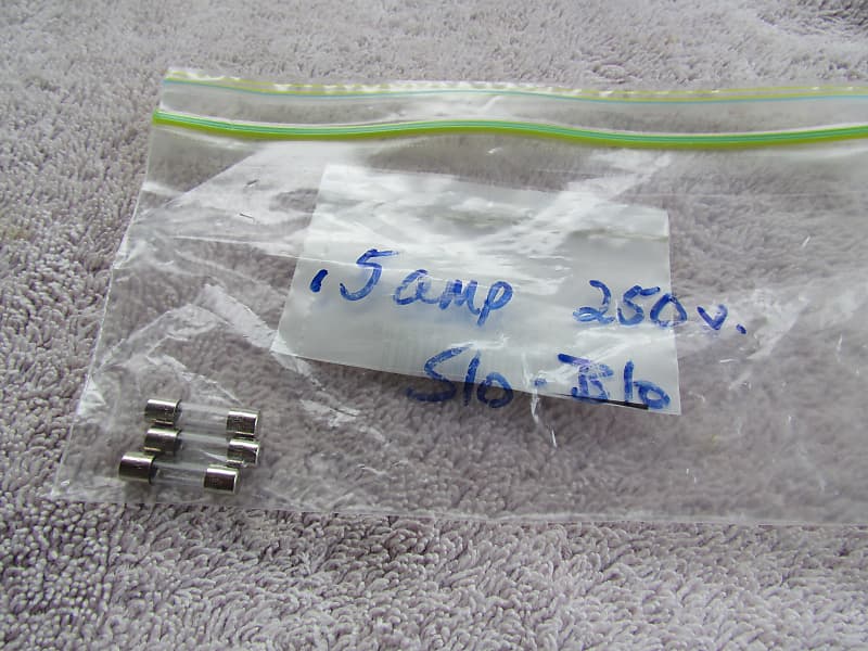 .5 Amp Slow Blow Fuses 250 V Pack Of 3 Radio Shack Fuses New | Reverb