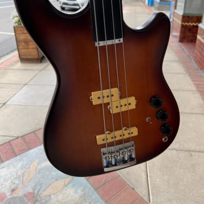 Maton JB4 Fretless Electric Bass Guitar | 4-String | Reverb Australia
