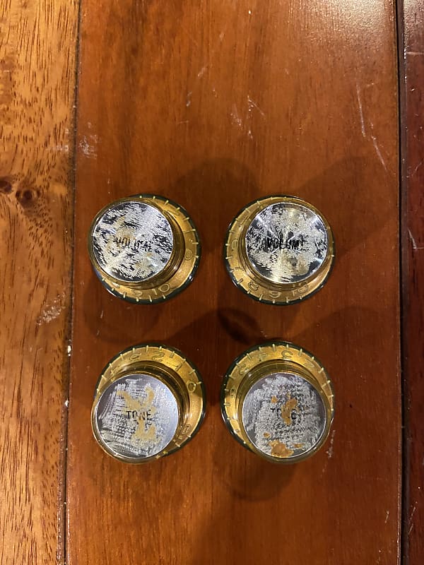 Bell REFLECTOR KNOBS Relic’d (4) RELIC AGED GOLD Bell | Reverb