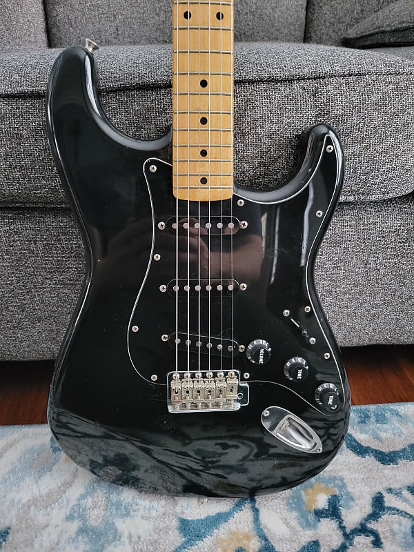 Squier SQ Japan Stratocaster 1983 - Black | Reverb