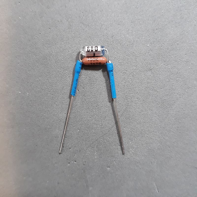 TREBLE BLEED Spec BLUE STRIPE 680pF Styrene capacitor, 150K | Reverb