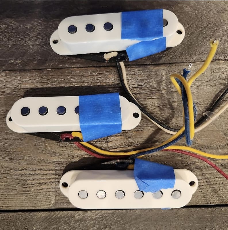 G&L Legacy Pickups 2022 White | Reverb