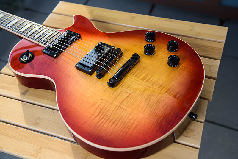 Gibson Les Paul Classic Plus 2011 Cherry sunburst | Killer | Reverb