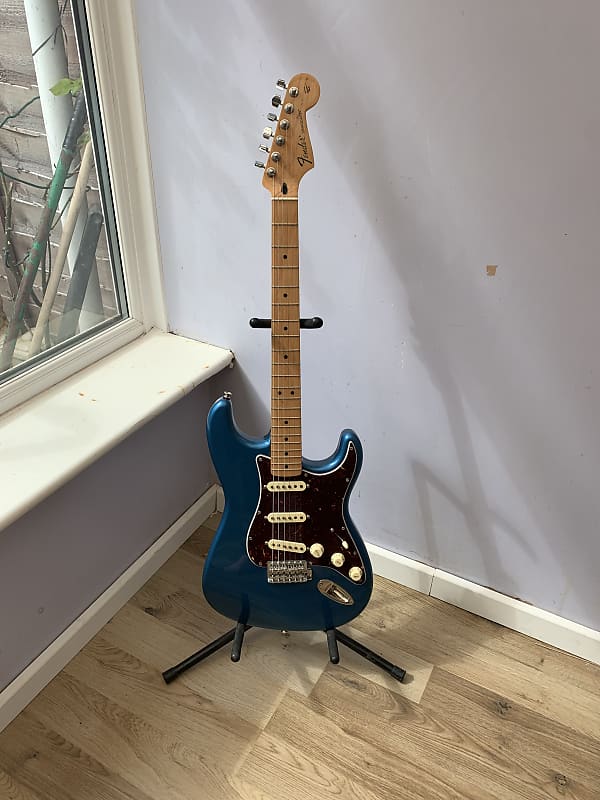 Fender Stratocaster lake placid blue (parts caster) | Reverb UK