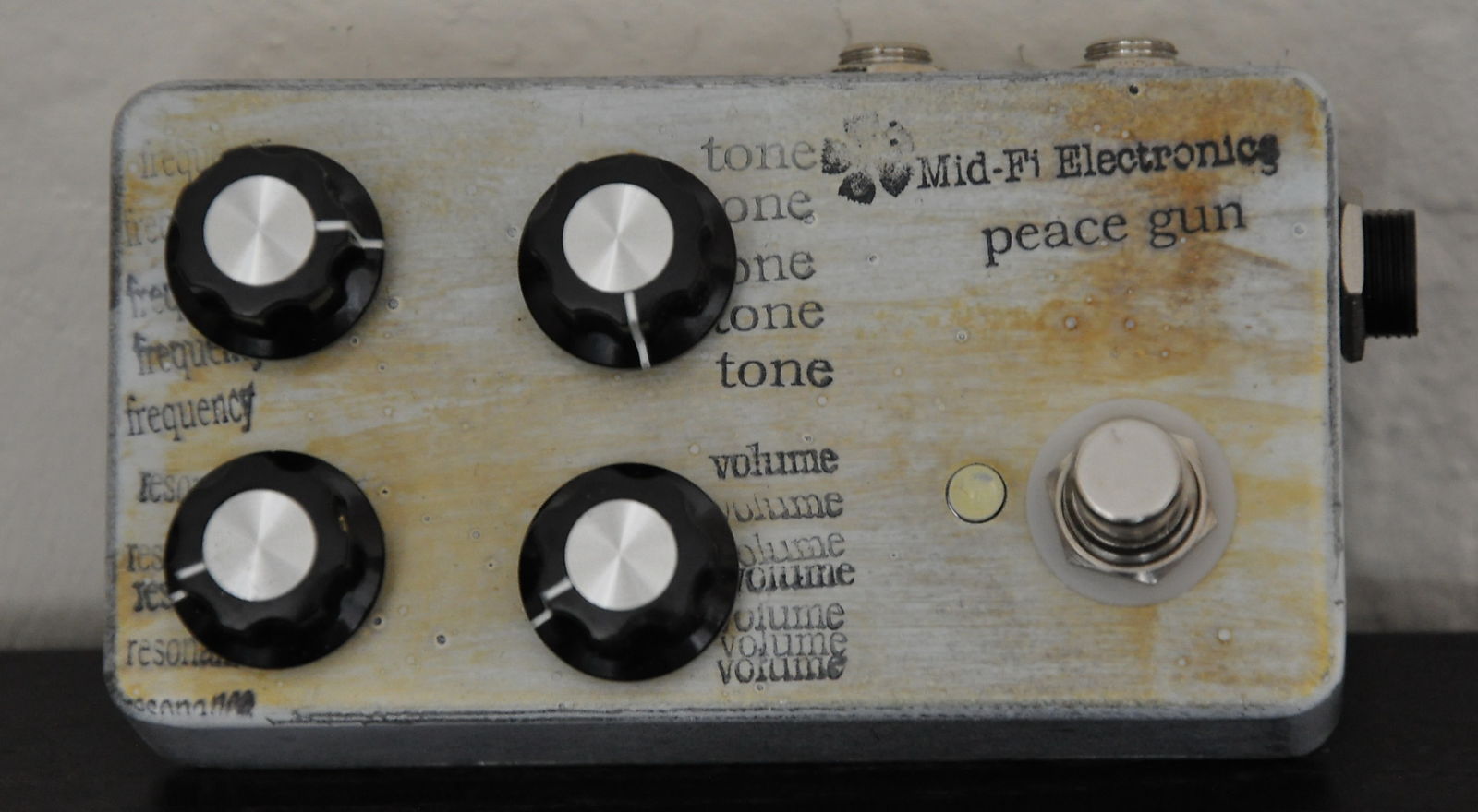 Mid-Fi Electronics Peace Gun Fuzz v1 | Reverb UK