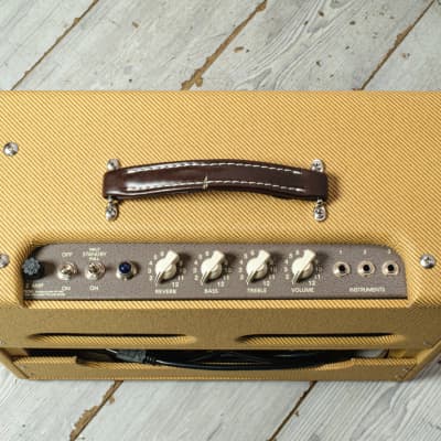 Victoria - Vicky Verb Jr - Tube Guitar Combo Amp - Tweed - | Reverb
