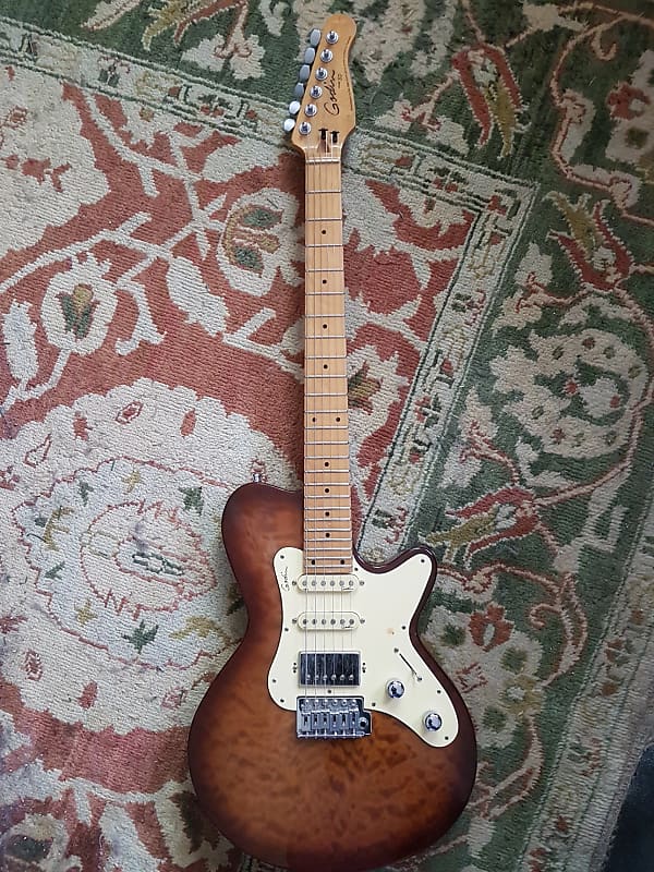 2003 Godin SD Solid-body electric guitar. | Reverb