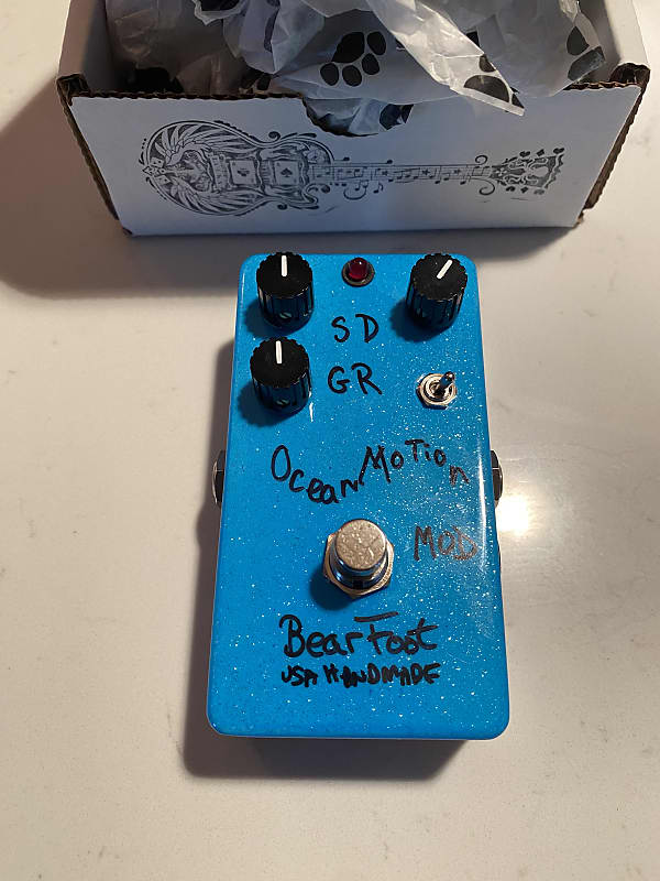 Bearfoot FX Ocean Motion Blue sparkle | Reverb