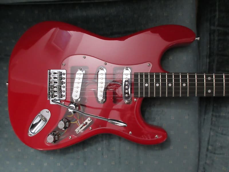 ~Cashner~ StratoCaster-Style w/Clear Pickguard(Check out the | Reverb
