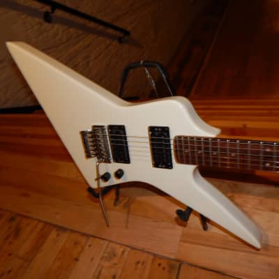 Kramer Condor 1984 White OHSC Super Clean Explorer | Reverb