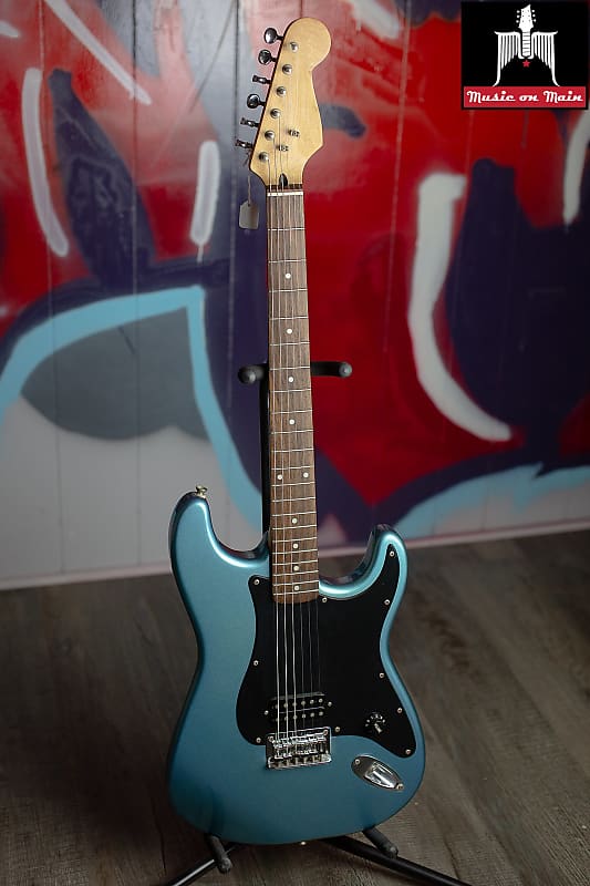 Squier by Fender Stratocaster Bullet Series Lake Placid Blue | Reverb