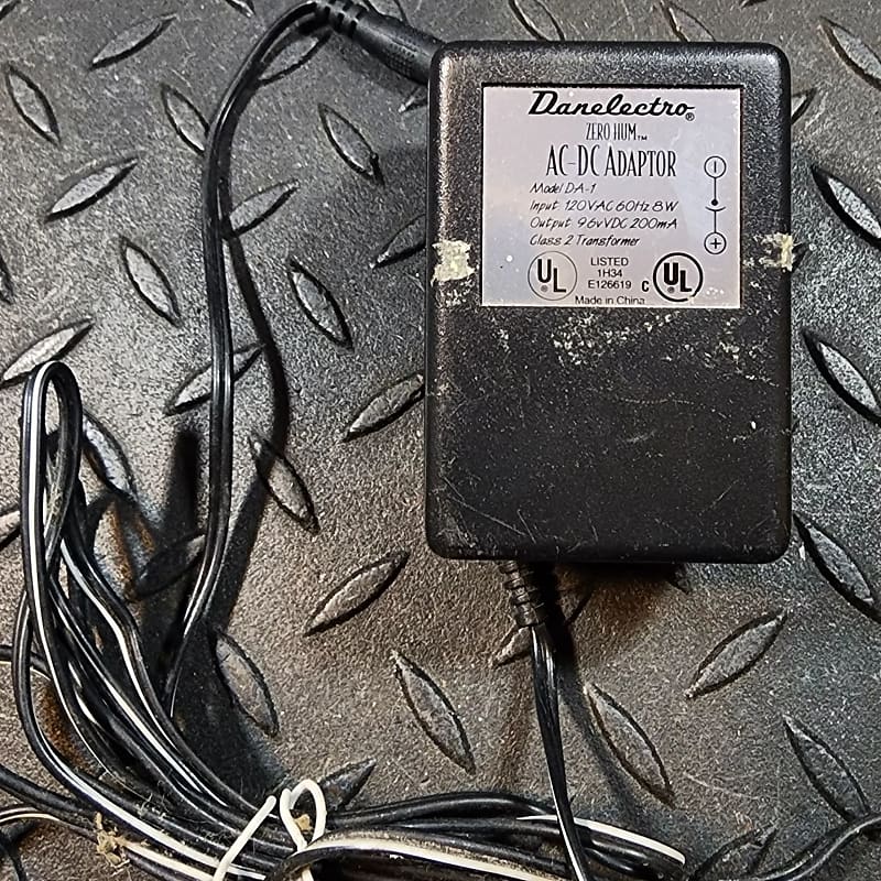 Danelectro Zero Hum 9.6v DC (-) center Power Supply | Reverb UK