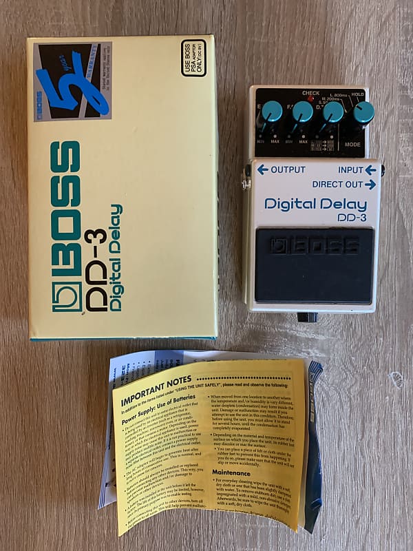Boss DD-3 digital delay + box 2000s | Reverb