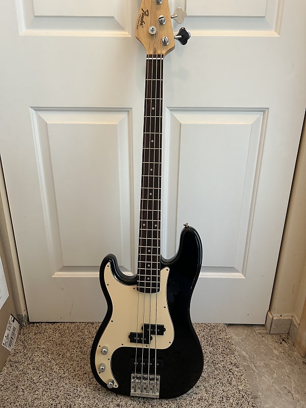 Fender PJ Bass mid 90's - Black Squire PJ bass Left-Handed | Reverb