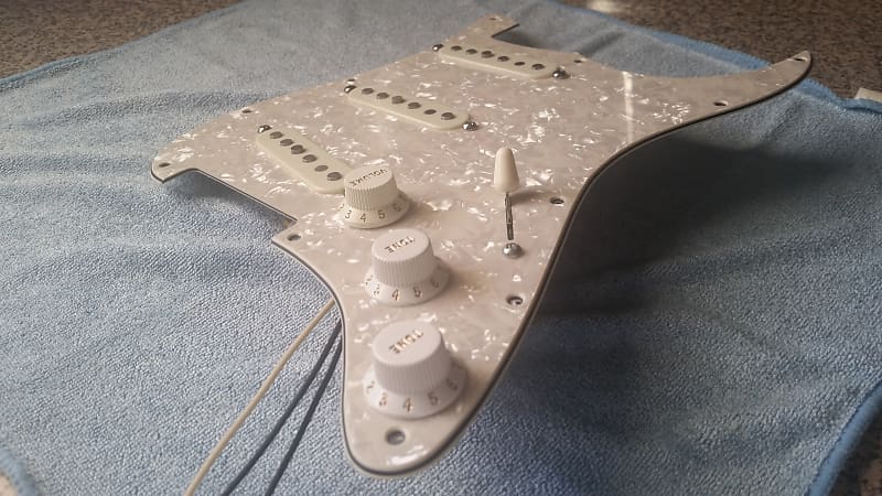 Bootstrap '54 Vintage Pro Stagger Stratocaster Pickups Set | Reverb