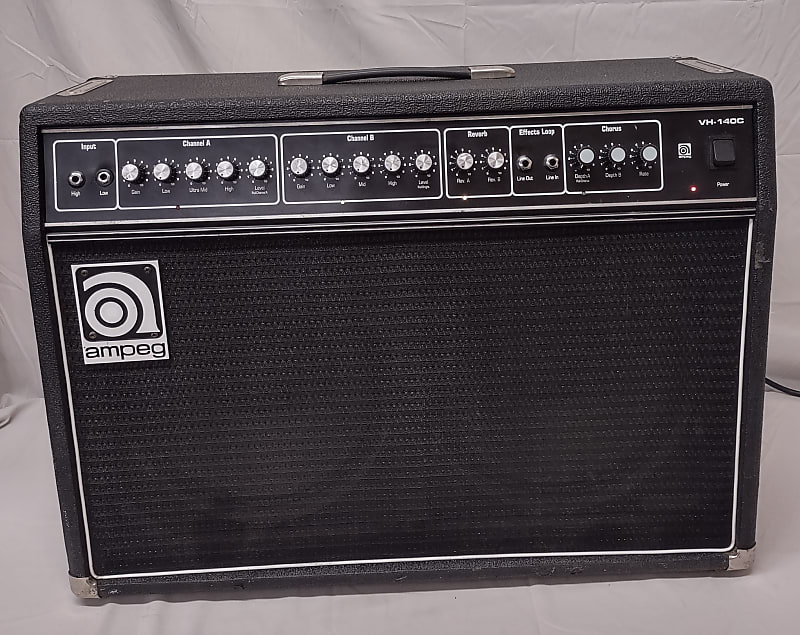 Ampeg VH-140C Guitar Amplifier 2 x 12 Combo Amp - 70 Watts | Reverb