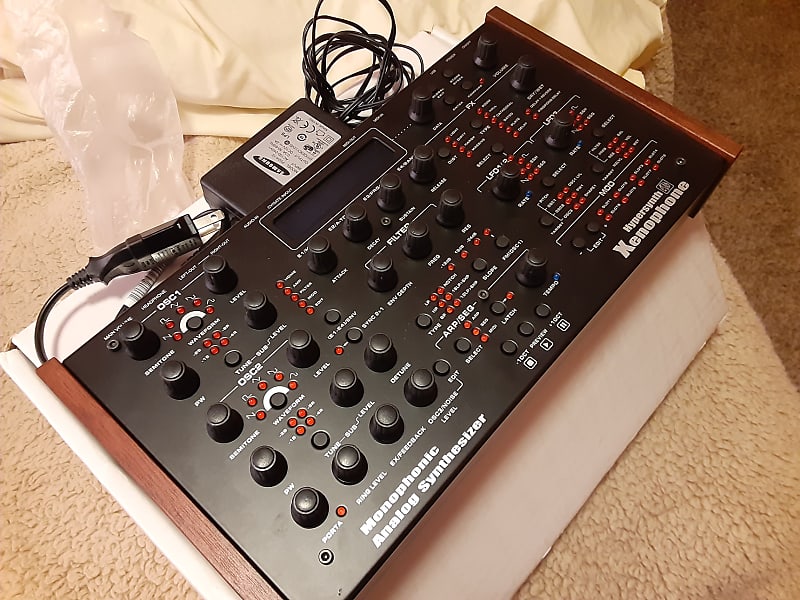 Hypersynth Xenophone 2020 Black | Reverb