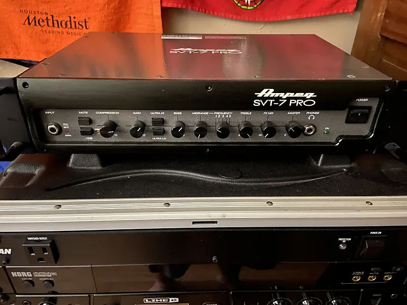 Ampeg SVT-7 Pro 1000W Bass Head | Reverb