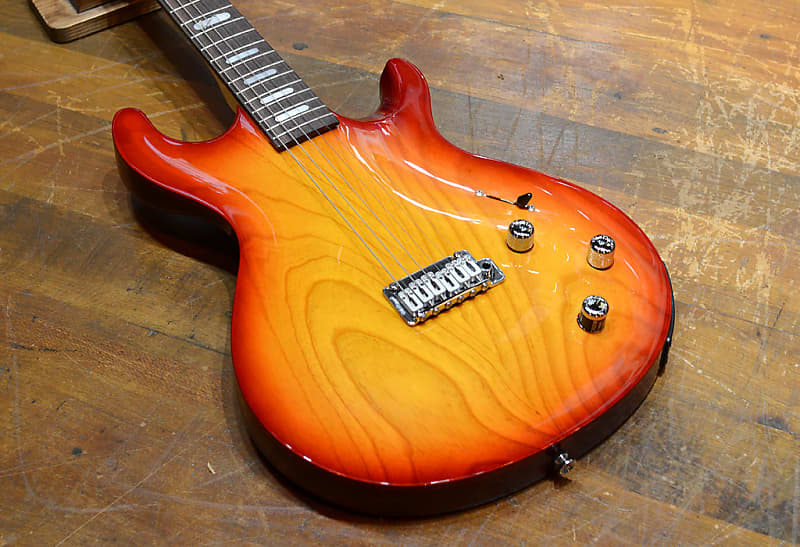 Line6 Variax 700 Modeling Electric Guitar Sunburst | Reverb Australia
