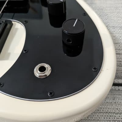 Guild Pilot SB-602 Bass (Made in USA, 1984, White, EMG | Reverb