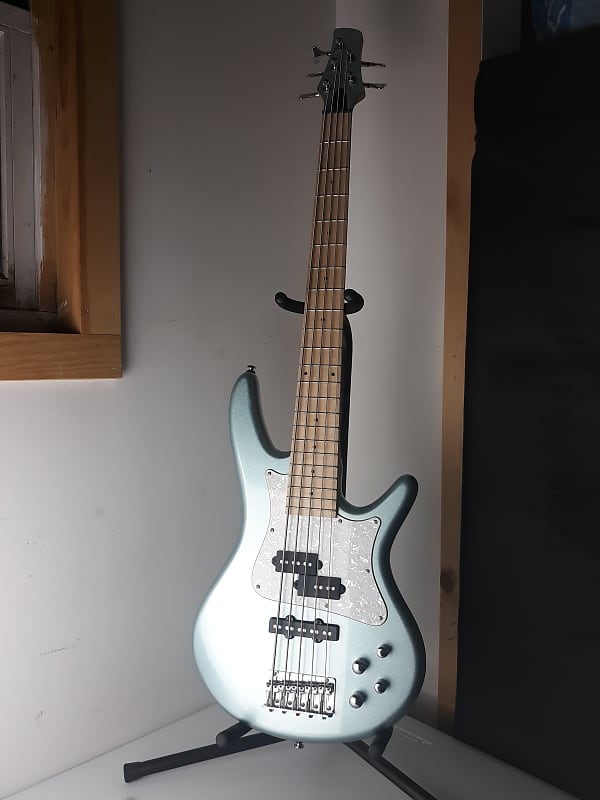 Ibanez 32" scale Mezzo 5 string bass with case 2020 Turquoise | Reverb