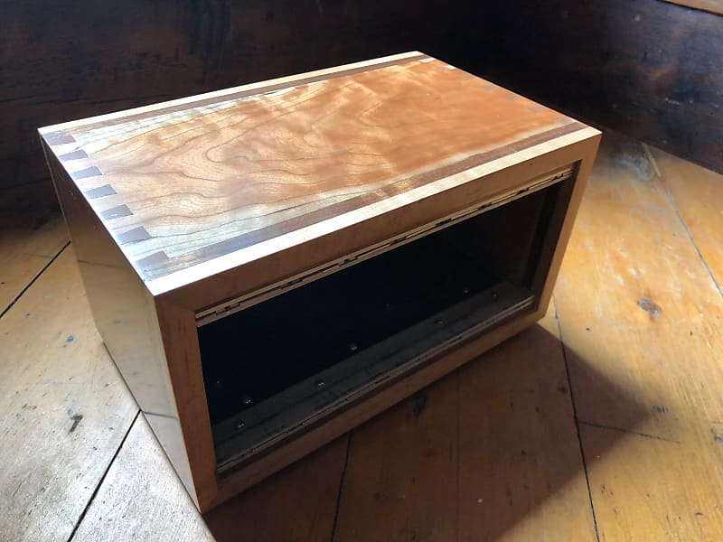 Custom 500 series wood chassis / rack, with separate | Reverb Canada