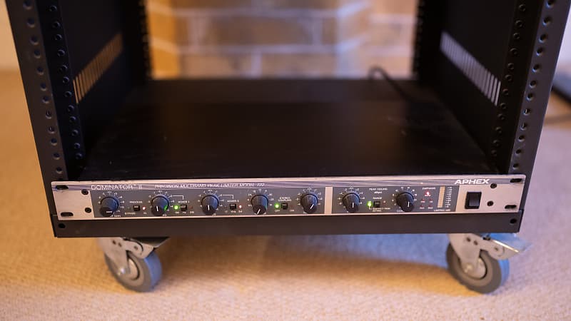 Aphex Dominator II Multiband Hardware Limiter Silver / black | Reverb