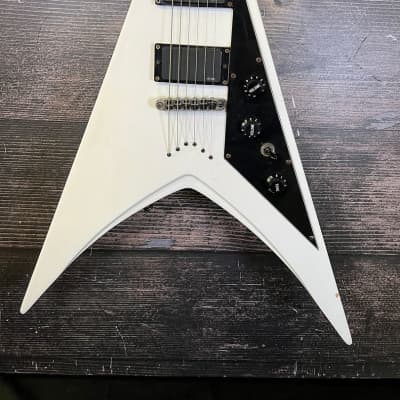 ESP LTD V-300 Electric Guitar (Richmond, VA) | Reverb