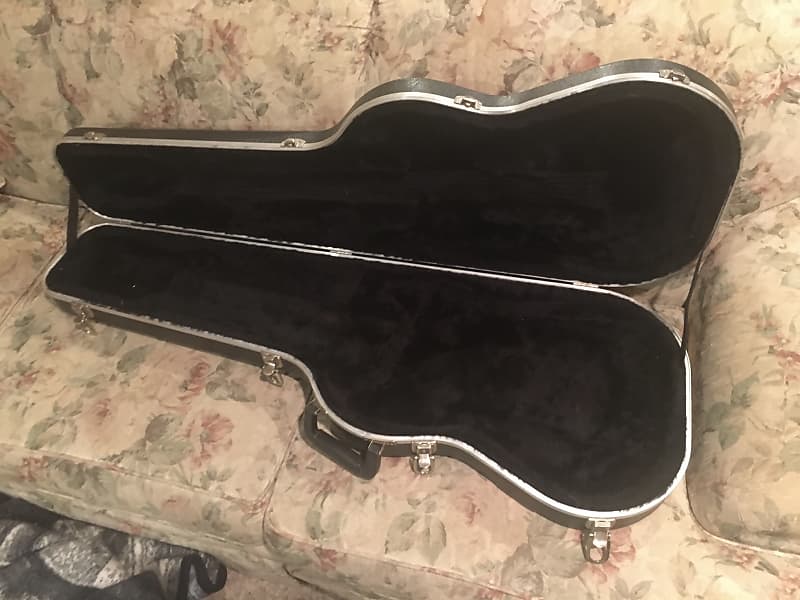 Fender Red Label Molded Hardshell Guitar Case w Key - Great | Reverb
