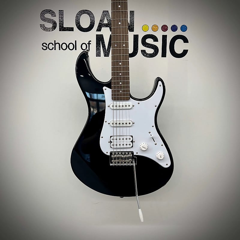 Yamaha PAC012 Pacifica Electric Guitar - Black | Reverb