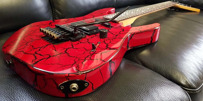 Charvel Charvette 170. Japan 1989. Red Crackle. Basswood | Reverb UK