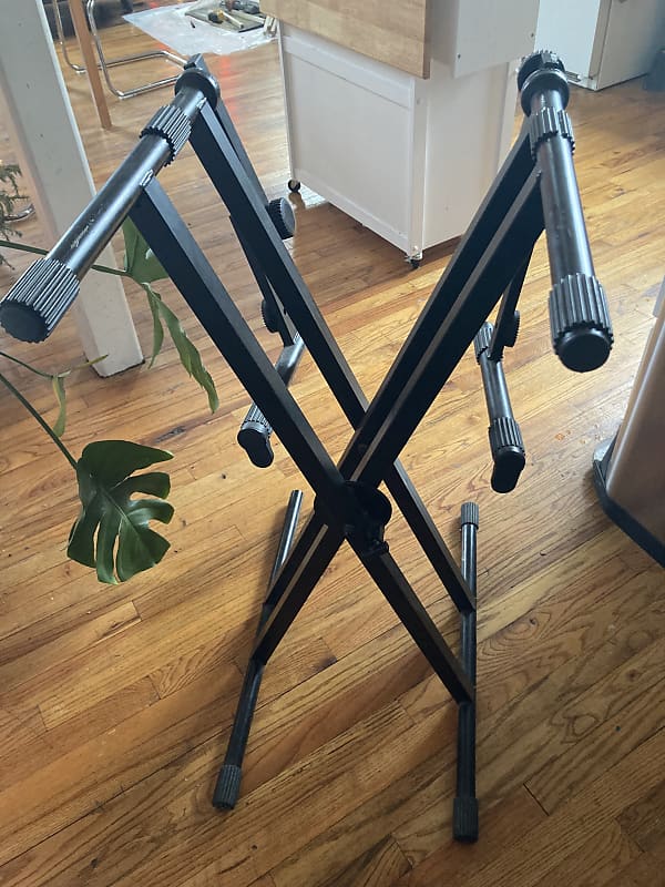 Quik-Lok 623 black 2 tier keyboard stand | Reverb