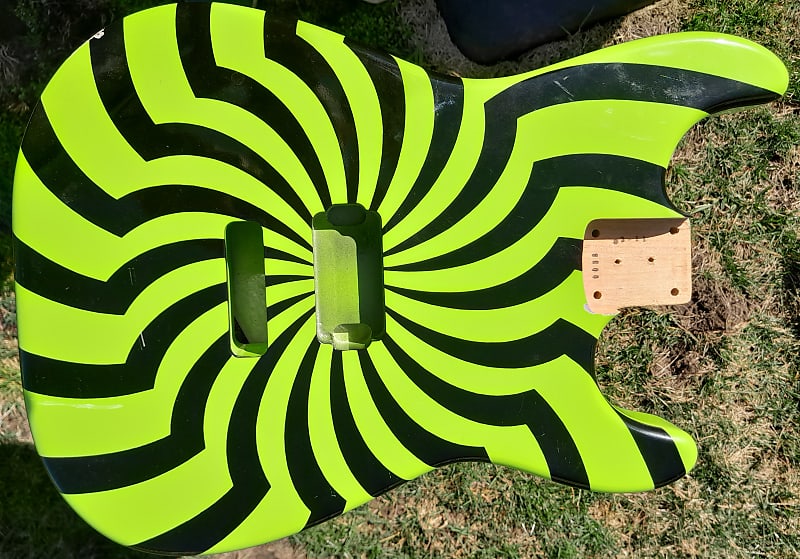 Alder Slime Green Black Buzzsaw Graphic Fender | Reverb Luxembourg