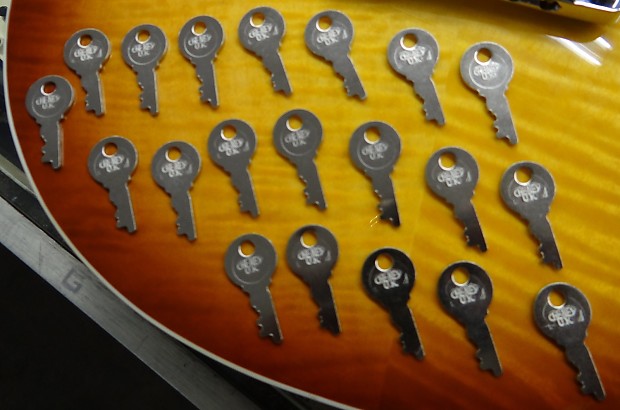 20 CHENEY #30 GUITAR CASE KEYS FENDER RICKENBACKER G&L ETC | Reverb