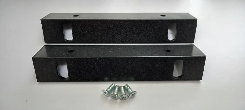 Rack ears to fit Oberheim Matrix 6r rack with mounting | Reverb UK