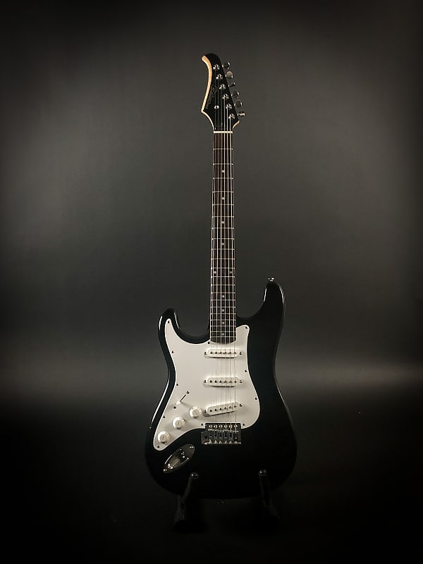 Silvertone SS-11 Left Handed Stratocaster Style Electric | Reverb
