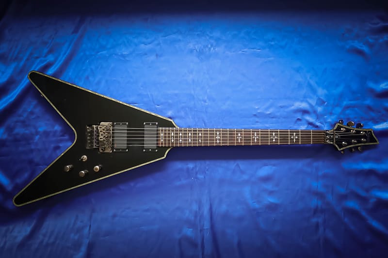 Schecter Hellraiser V Flying V 2008 | Reverb